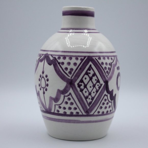 Doterra | Accents | Doterra Purple And White Ceramic 5 Vase Made In ...